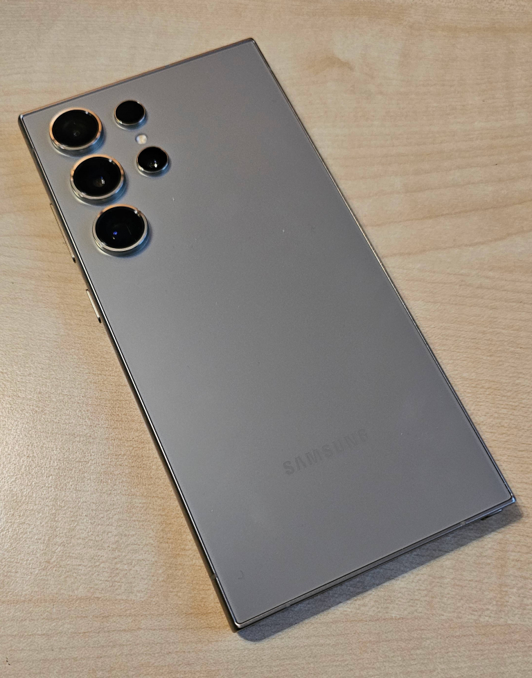 Samsung Galaxy S24 Ultra Review - Technium